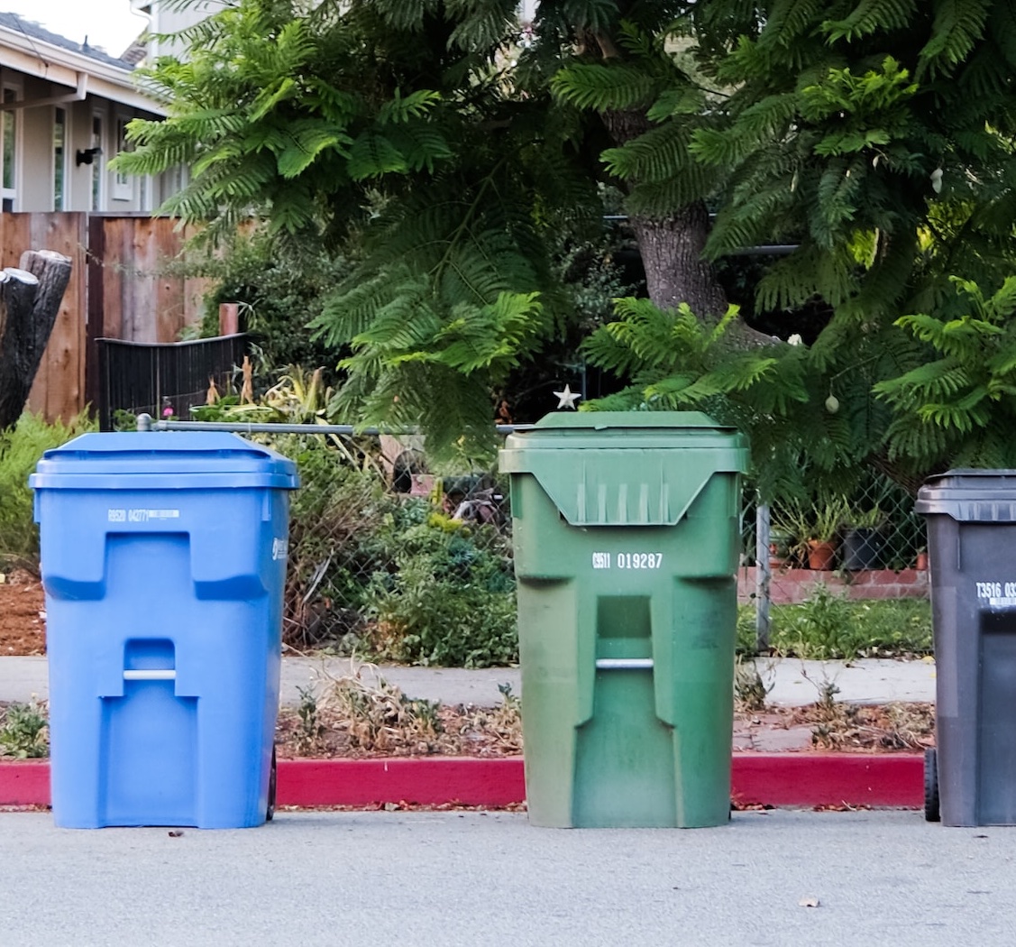 RushHR - We take care of your recycle and garbage bins